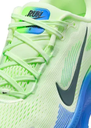 Nike Vomero 18 Running Sneakers - Green