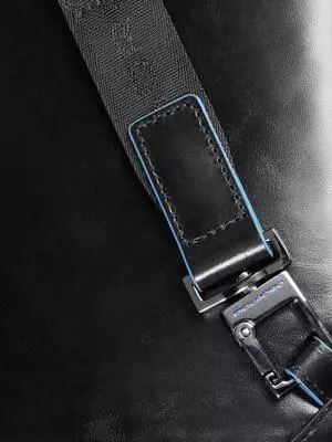 PIQUADRO Logo-plaque Cross Body Bag