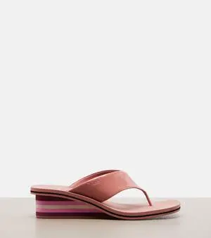 Chloé Leather Wedge Thong Sandals - Pink