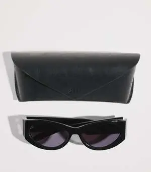 SIR. The Classic Cat Eye Sunglasses - Black
