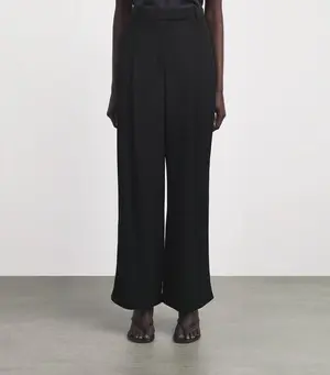 Eleventy Pleated Straight Leg Trousers