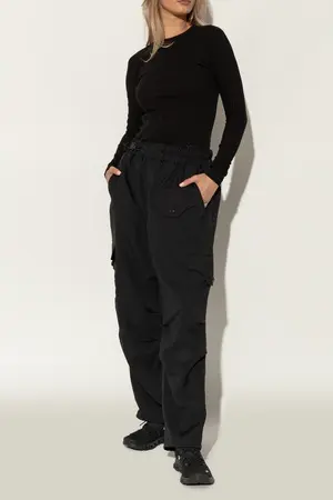 On Cloud X 4 Training Shoes - Black