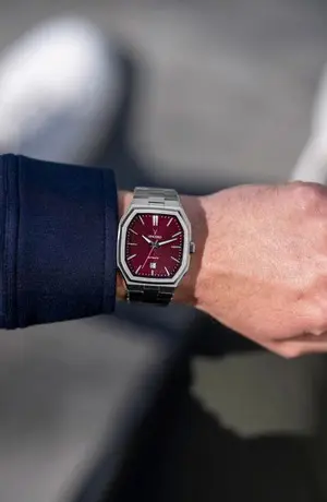 VINCERO Inception Shift Automatic Bracelet Watch - Red