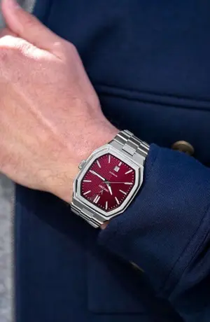 VINCERO Inception Shift Automatic Bracelet Watch - Red