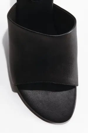 H&m Heeled Leather Sandals - Black