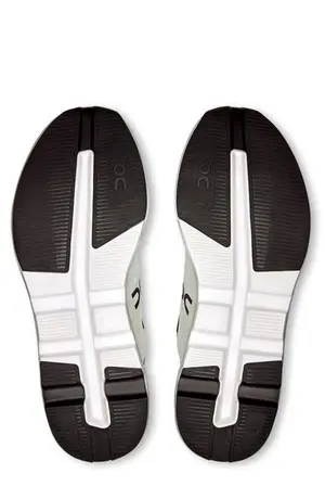 On Cloudze Sneaker - Ice/black