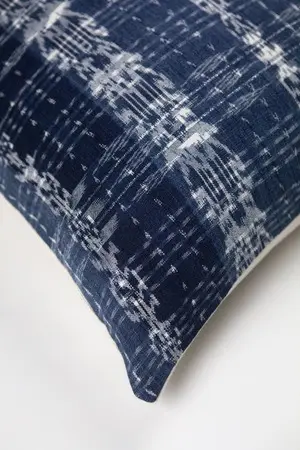 ARCHIVE NEW YORK Vintage Ikat Plaid Handwoven Cotton Throw Pillow