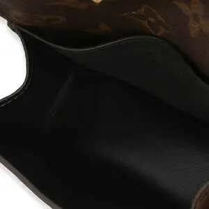 LOUIS VUITTON Monogram Canvas Daily Multi Pocket Belt Bag