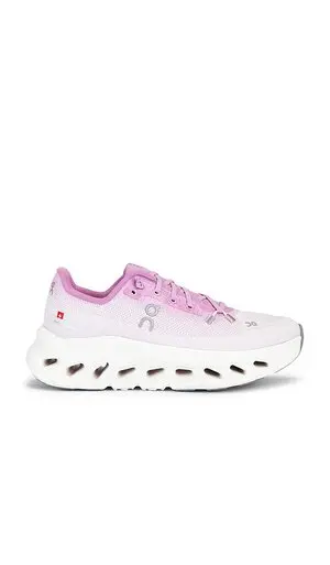 On Cloudtilt Sneaker