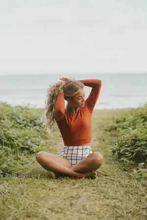 GEODE SWIMWEAR Kokkini Long Sleeve Rashguard Top
