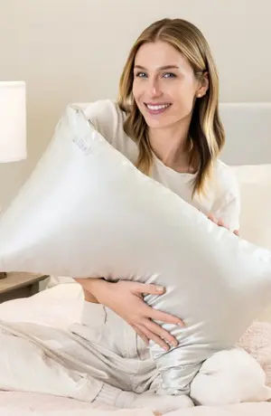 BLISSY Crescent Silk Pillowcase - Silver