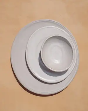 UNE VIE NOMADE Cloud Oval Dinner Plateset Of 4