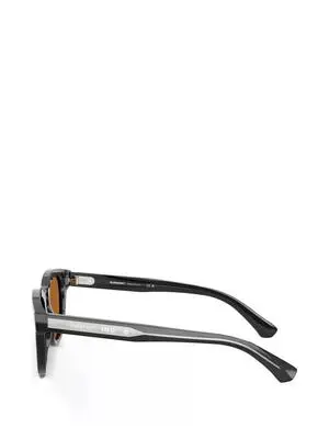 Burberry Round Frame Sunglasses With Logo Plaque