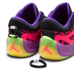 JORDAN Heir Series 2 Basketball Shoes - Red