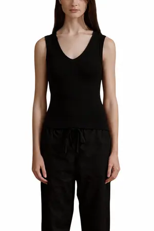 VIR VITA Kana Ribbed Scoop Neck Tank - Black