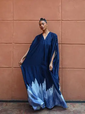 FLAUNT ARCHIVE Suri Silk Caftan - Blue