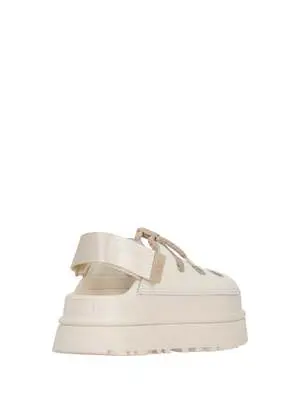 UGG W Goldenglow Toggle Sandals - Jasmine