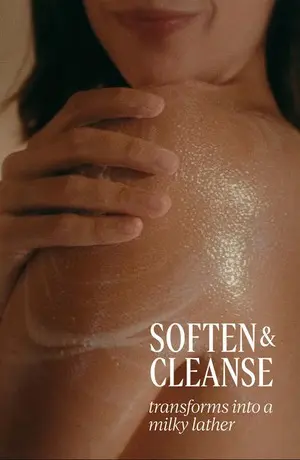 L'OCCITANE Almond Softening Shower Oil - Bottle