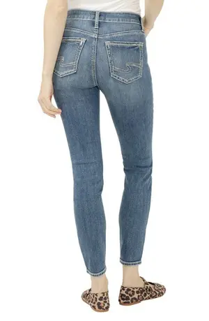 SILVER JEANS CO. Suki Curvy Mid Rise Skinny Jeans - Uncharted