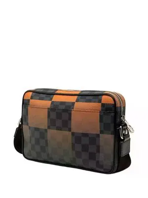 LOUIS VUITTON Damier Graphite Giant Alpha Messenger Bag