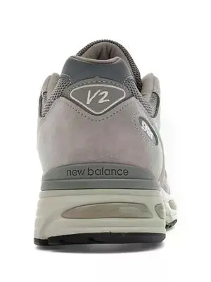 NEW BALANCE 991v2 Suede-panel Sneakers - Grey