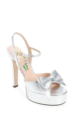 Valentino Garavani Scalloped Sandals For Women