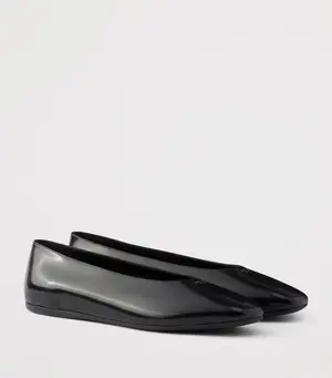 Prada Leather Ballet Flats With Gold Tone Logo Detail - Black