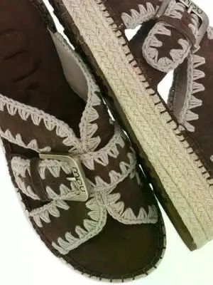 Mou Crochet-trimmed Suede Platform Sandals