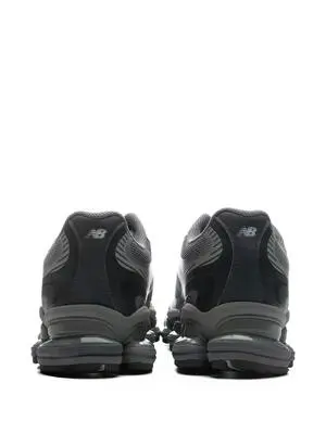 NEW BALANCE Abzorb 2000 Sneakers