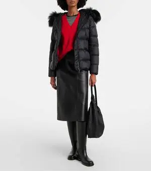 Moncler Boed Down Jacket With Shearling Trim - Black