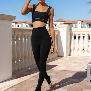 LAS LOUNGEWEAR Com-pressi-on Me Jet Lag Legging - Black