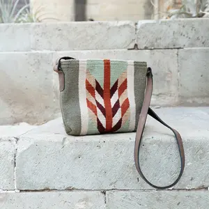 AMASOUK Tierra Verde Crossbody Bag