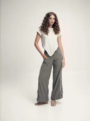 ZIERRA LEONA Ave T-shirt With Sphere Detailing