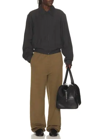 Jacquemus Le Jogging Rond Carre In Army