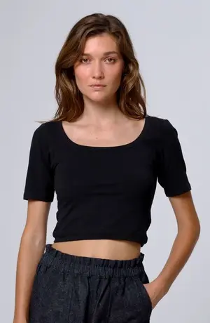 JUANA Classics Squareneck T-shirt