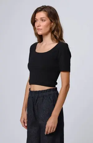 JUANA Classics Squareneck T-shirt