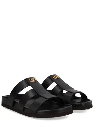 Valentino Garavani Studshield Slides