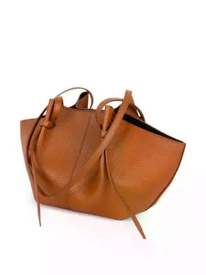 Yuzefi Mochi Leather Tote Bag