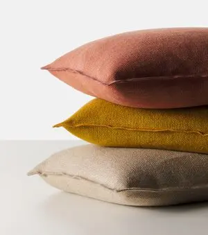 MAISON DE VACANCES Linen Cushion