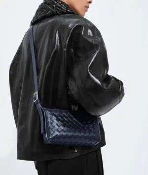 Bottega Veneta Traveler Phone Pouch - Midnight