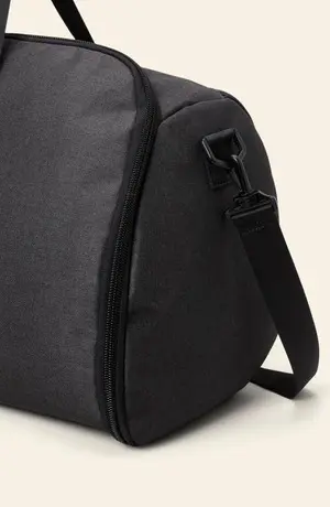 UNCOMMON GOODS 2-in-1 Garment Weekender Bag - Black