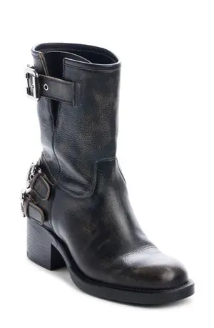 Buckled O-Ring Harness Boots