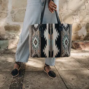 AMASOUK Looking Glass Tote