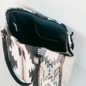 AMASOUK Looking Glass Tote