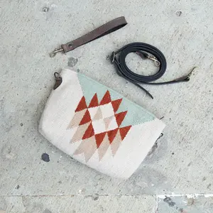 AMASOUK Fénix Convertible Clutch
