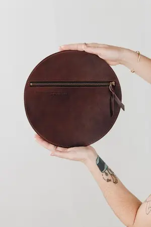 HARPER THE LABEL Pleated Clutch - Walnut