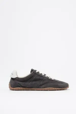 Bimba Y Lola Suede Scalloped Sneakers