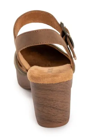 MUK LUKS Merritt Quarter Strap Platform Pump - Olive/tan