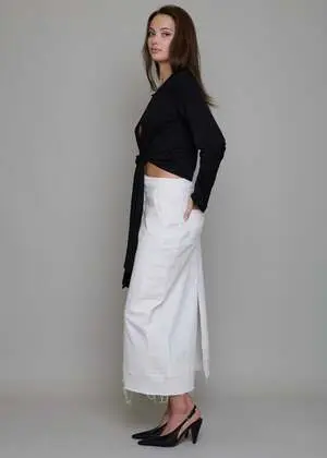TT STUDIOS 6525 Dylan Top With Flared Sleeves And Keyhole Cutout