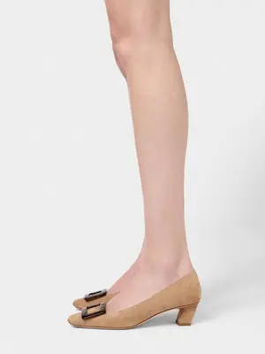 ROGER VIVIER Belle Vivier Suede Pumps - Beige